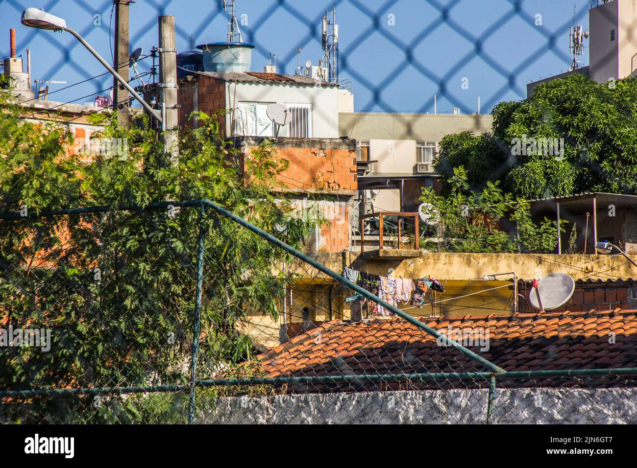Favela of sao paulo Banque de photographies et d’images à haute ...