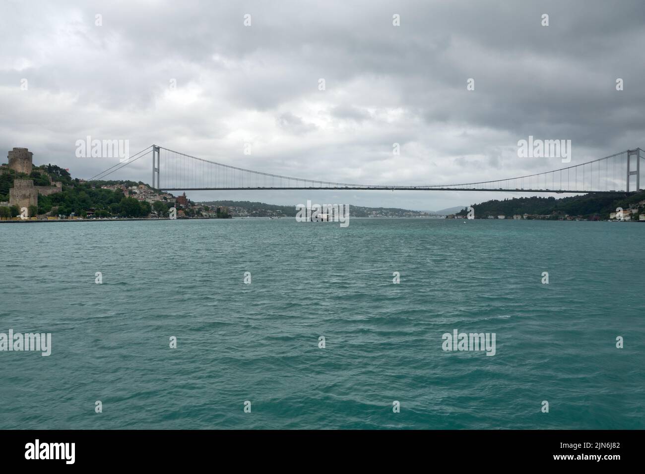 Istanbul, Turquie : le pont Fatih Sultan Mehmet (le pont du Conquérant ...