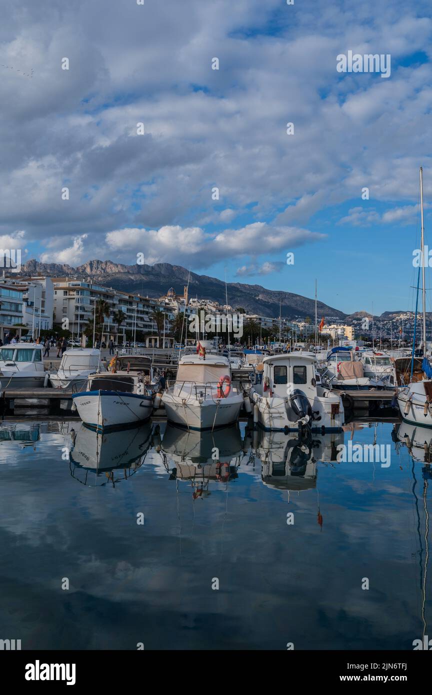 Port d'altea Banque de photographies et d’images à haute résolution - Alamy