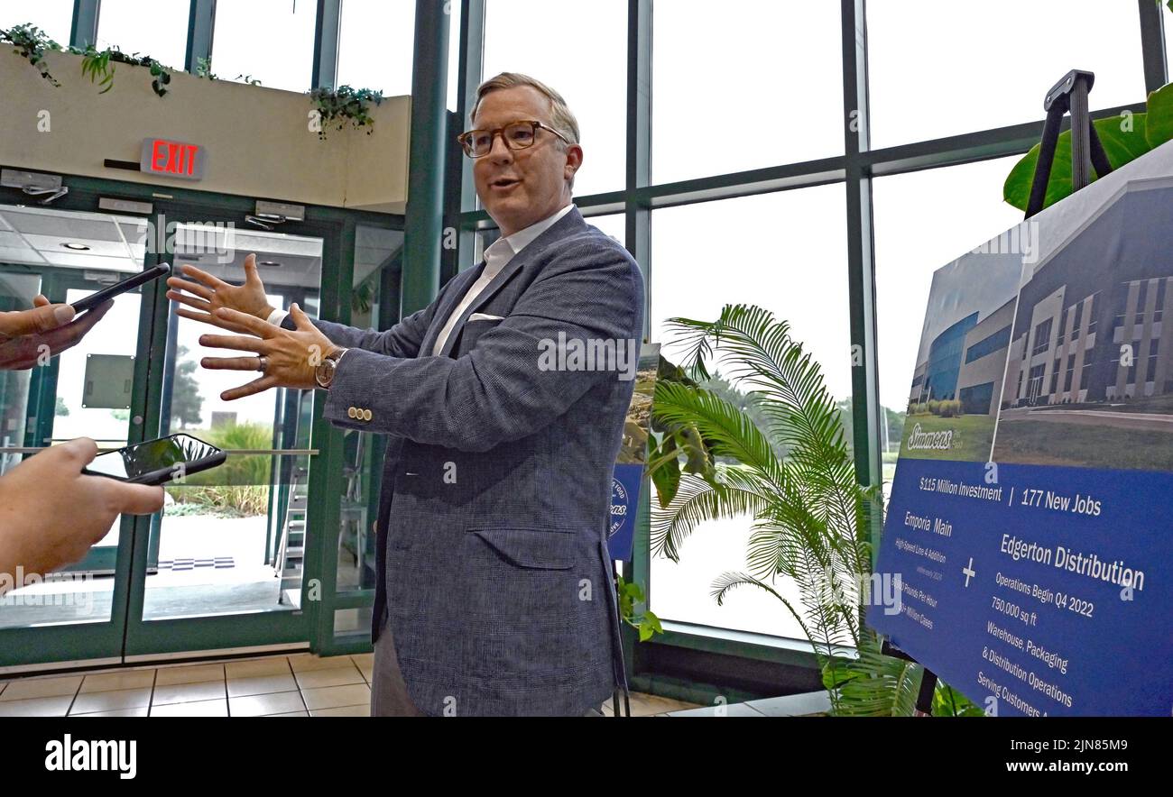 EMPORIA, KANSAS - 8 AOÛT, 2022 Todd Simmons le PDG de Simmons PET Food ...