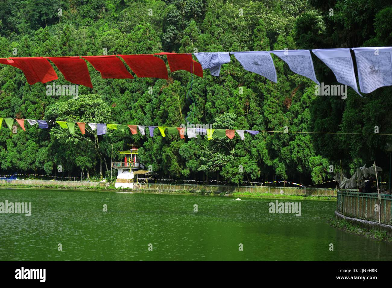 20 juin 2022, Inde. Lac Aritar (Ghati-TSO) ou lac Lampokhari situé dans ...