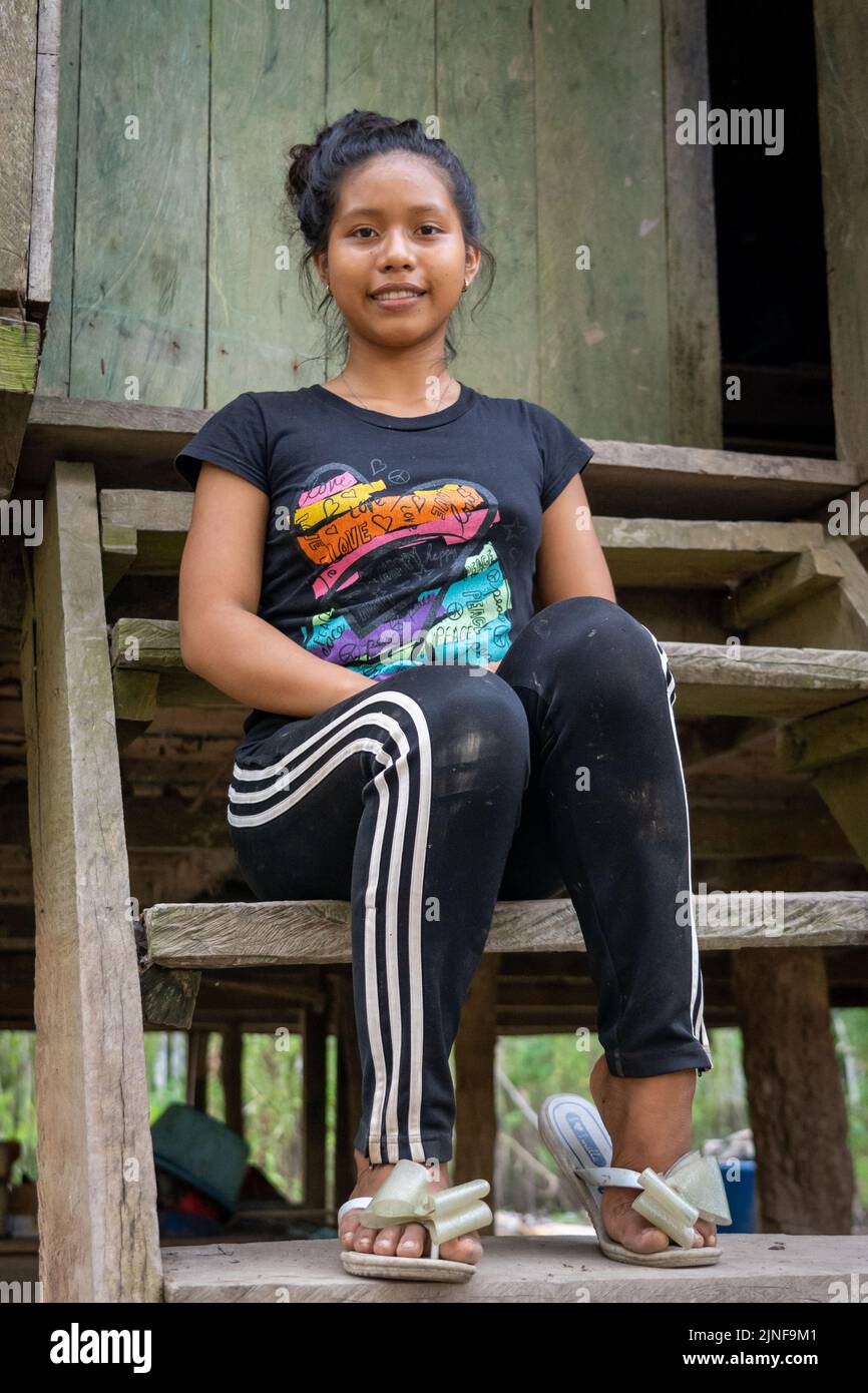 Le peuple Riberenos de l'Amazonie péruvienne est un peuple heureux qui ...