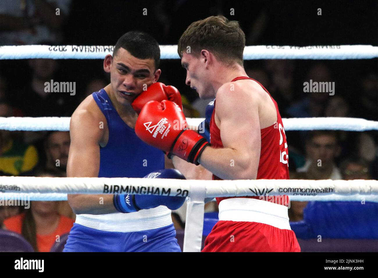 Sam HICKEY of Scotland (Rouge) v Callum PETERS of Australia (Bleu) dans ...