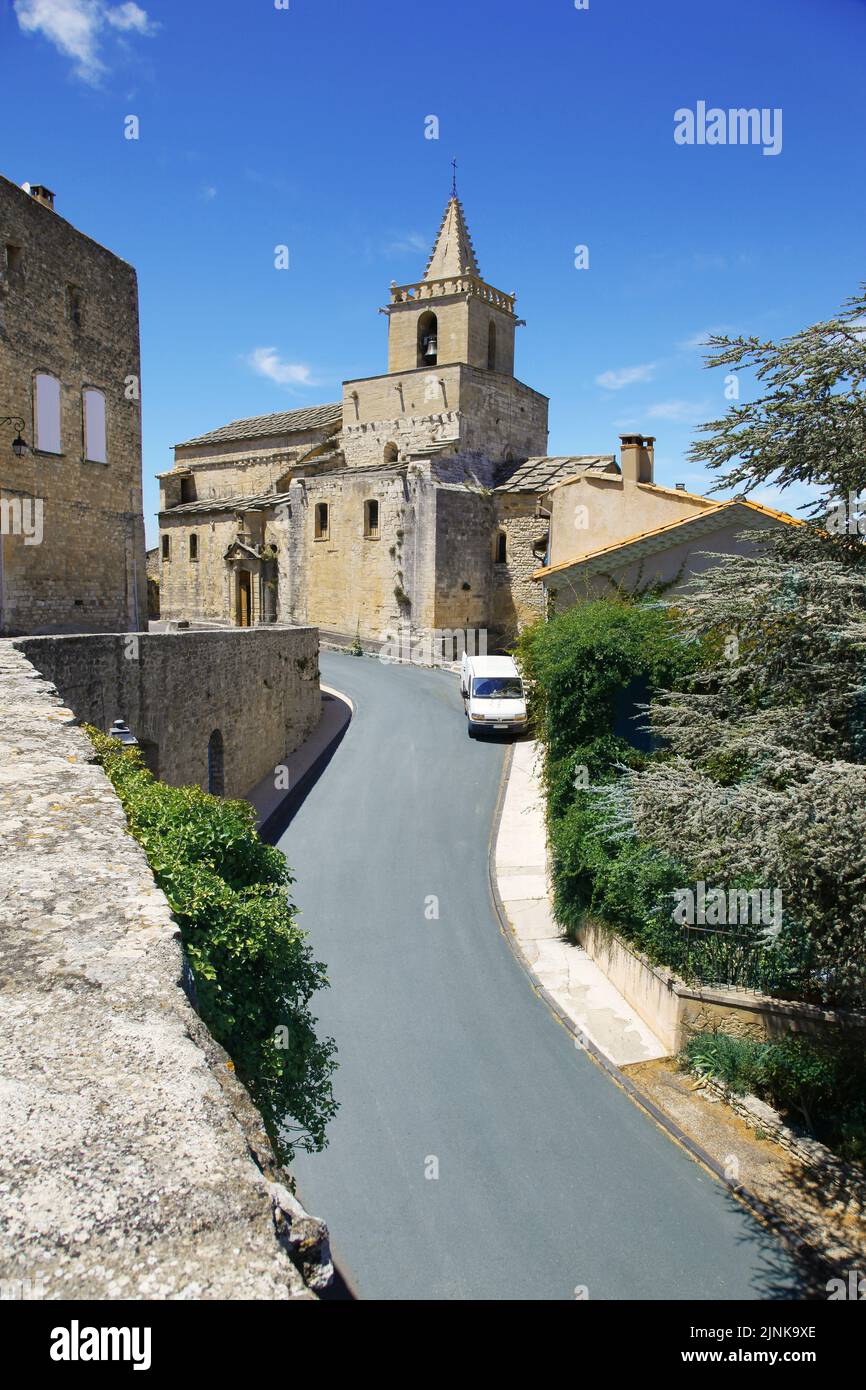 Venasque mont ventoux Banque de photographies et d’images à haute résolution - Alamy
