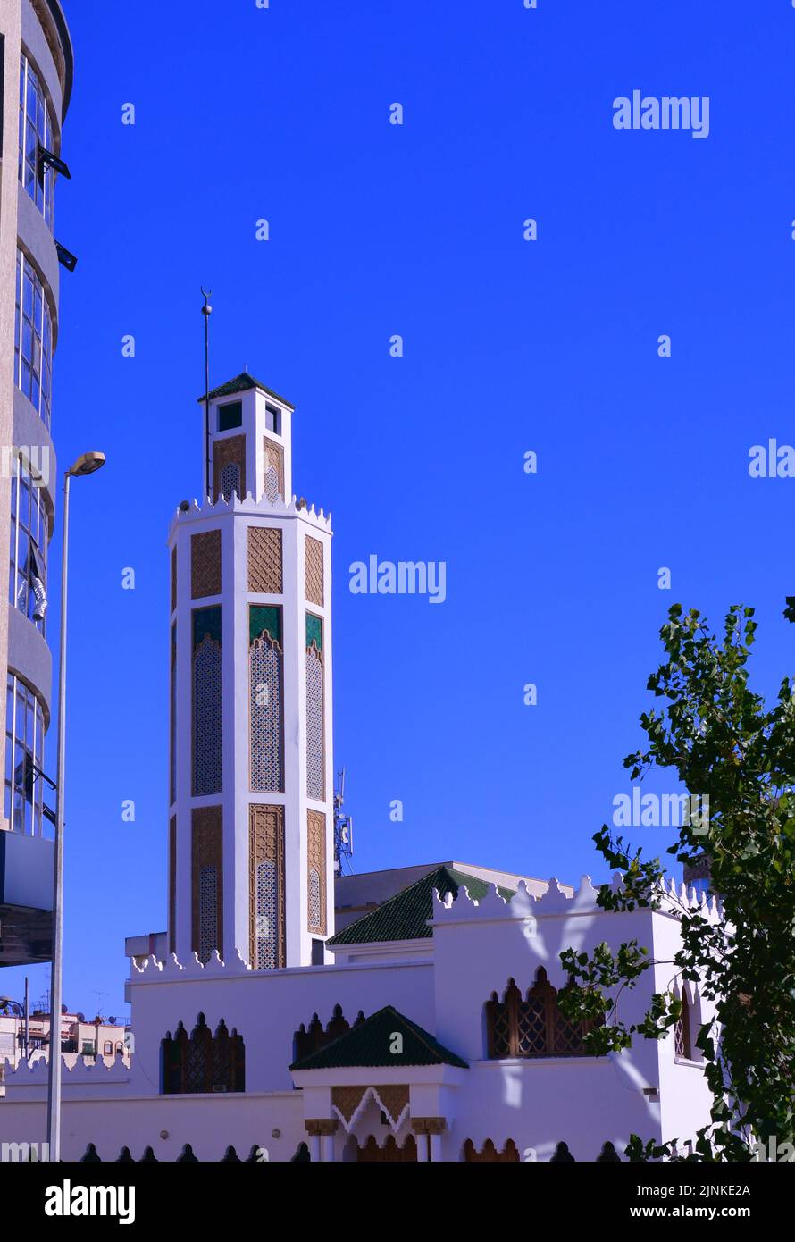 Mosquée marocaine à Tanger. Mosquée de style marocain Photo Stock - Alamy