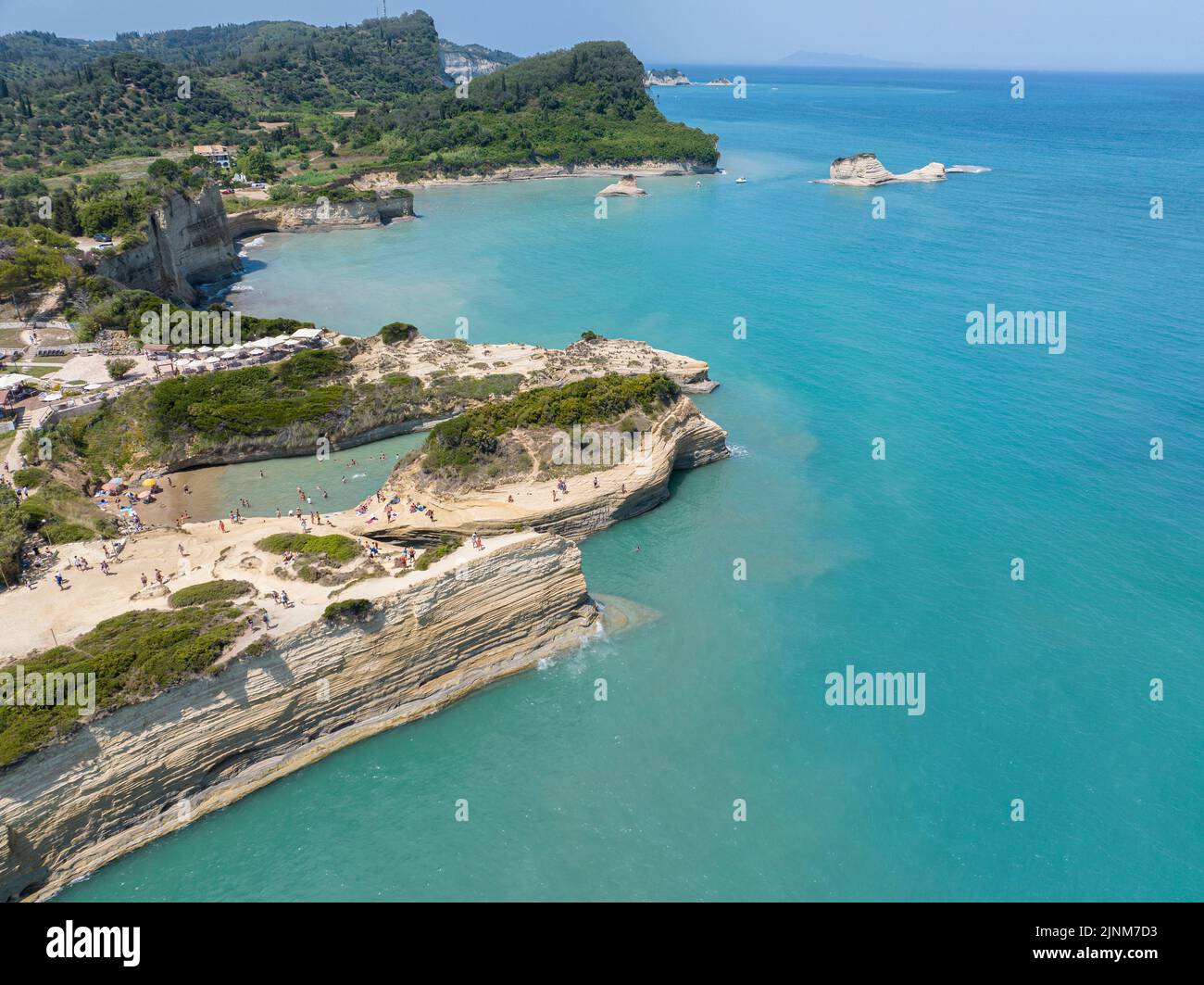 Vue aérienne du promontoire de Sidari dans la partie nord de l'île de ...