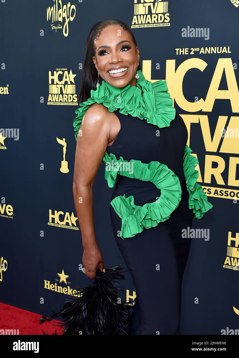 Sheryl Lee Ralph marchant sur le tapis rouge lors des HCA TV Awards 2nd ...