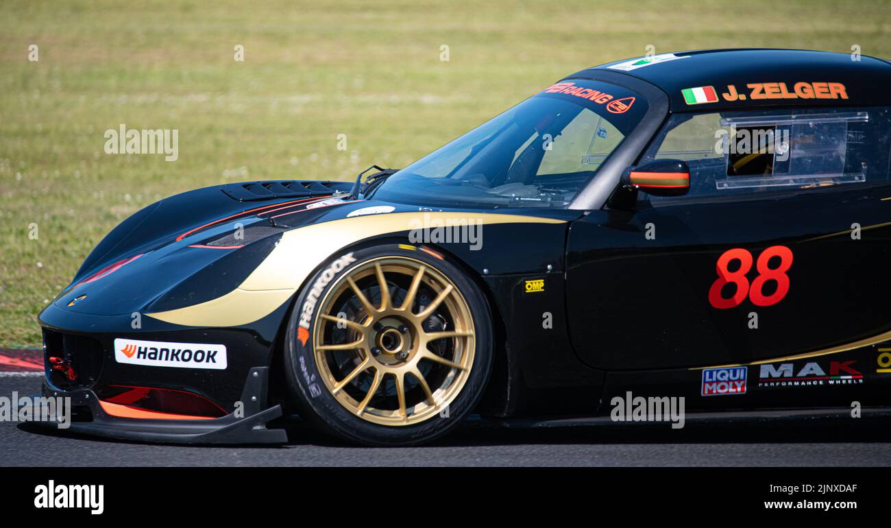 Voiture de course Lotus Elise gros plan sur l'action de sport ...