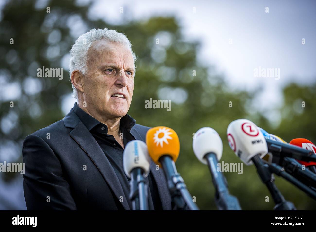 2020-10-08 18:09:28 MAASTRICHT - Peter R. de Vries à la cour après le ...