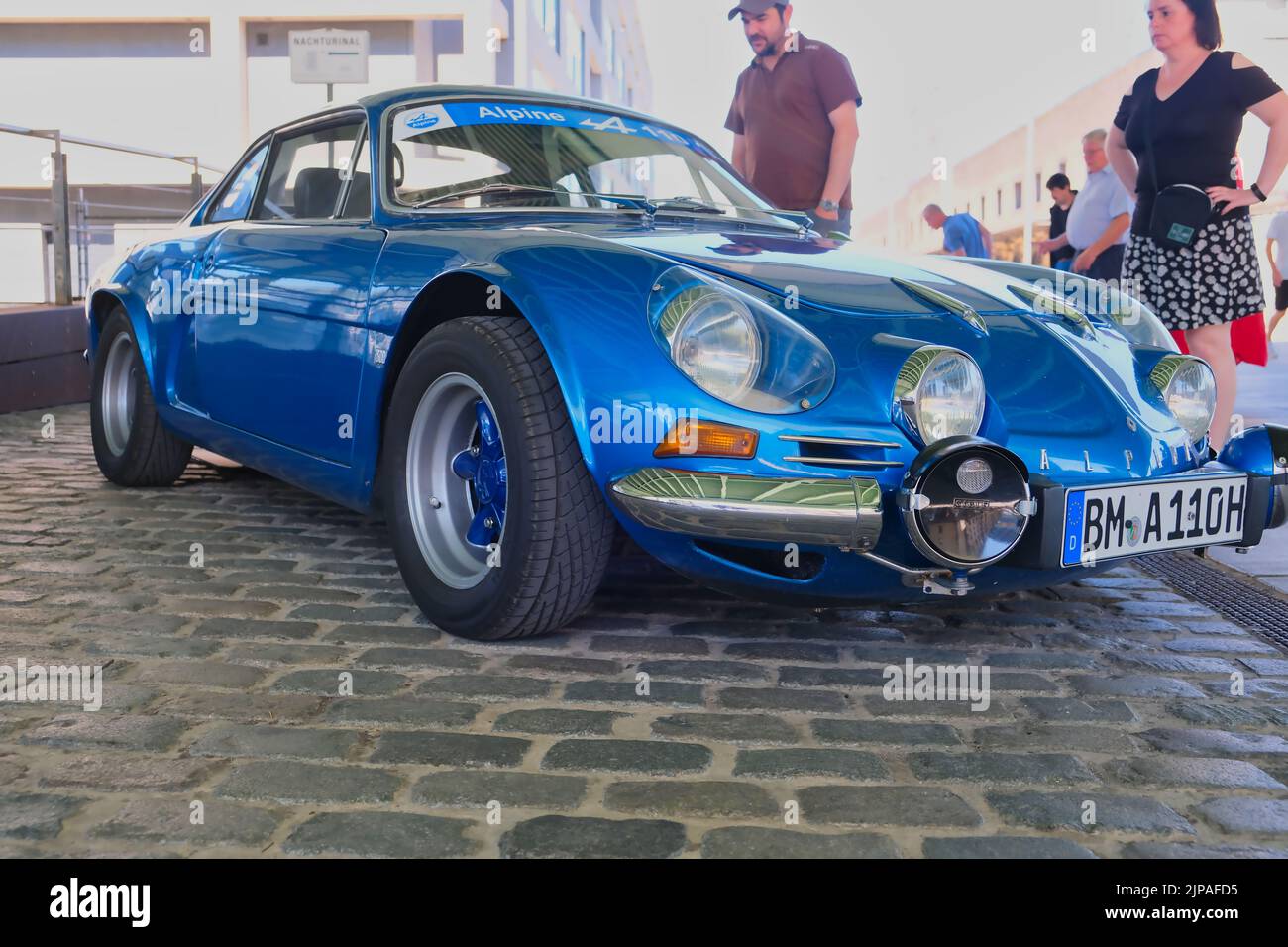 Renault Alpine A110 Berlinette 1300 des années 60 au salon oldtimer de ...