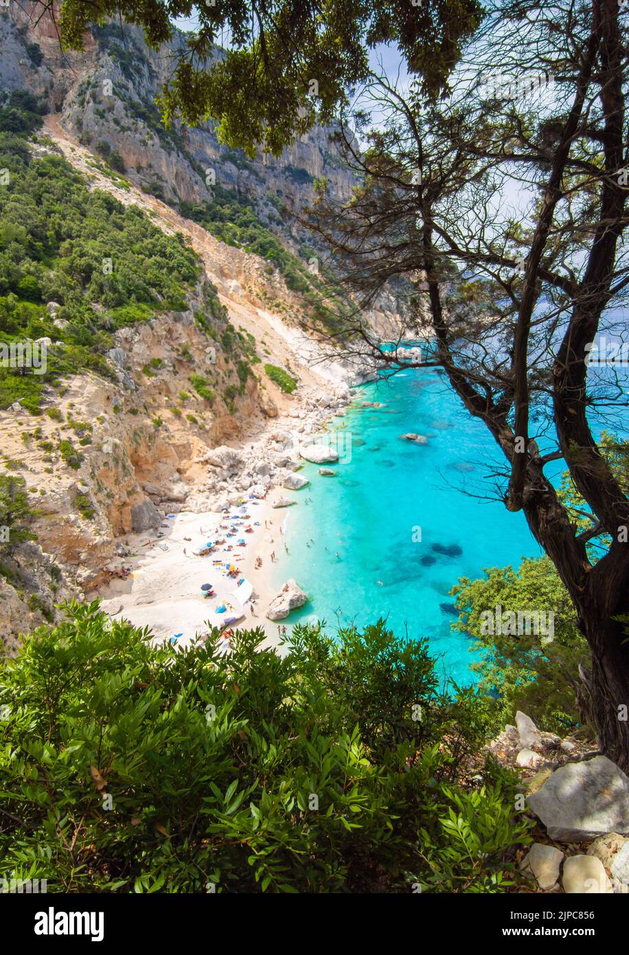 Cala Goloritzè à Sardegna (Italie) - la célèbre attraction touristique ...