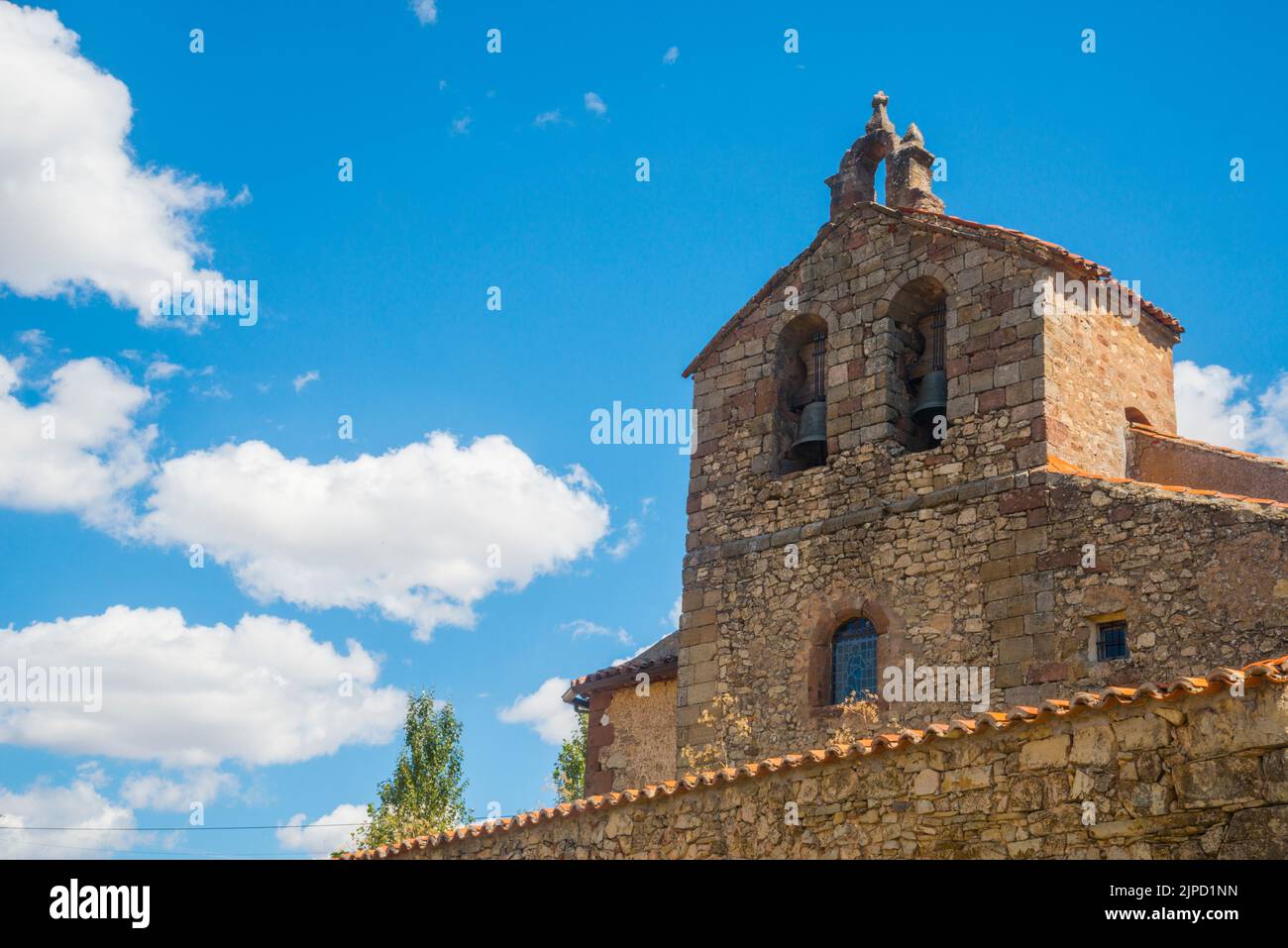 Torre romanica medievale Banque de photographies et d’images à haute ...