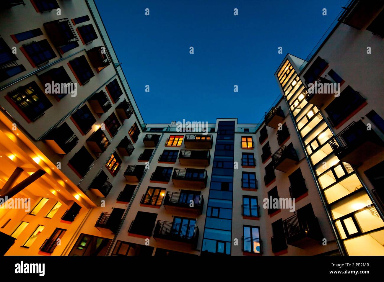 Courtyard houses Banque de photographies et d’images à haute résolution ...