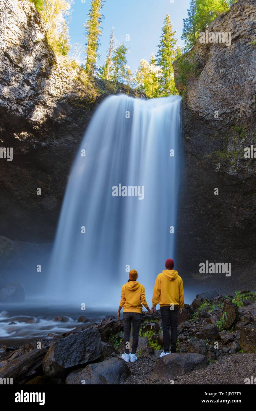 Moul Falls Canada est une belle cascade au Canada, deux visites à Moul ...