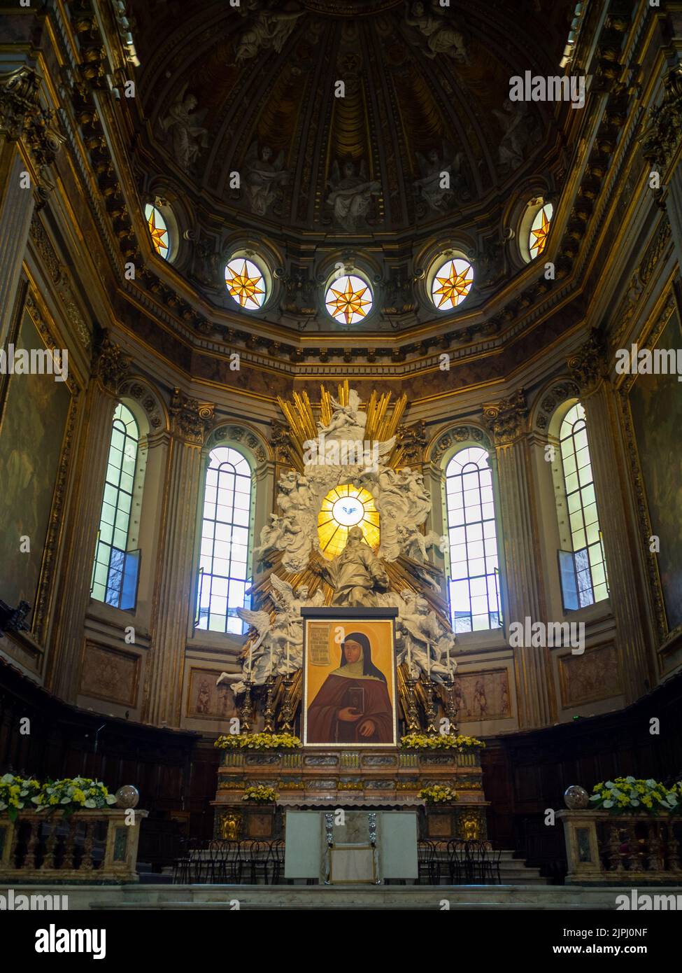 Duomo di napoli Banque de photographies et d’images à haute résolution ...