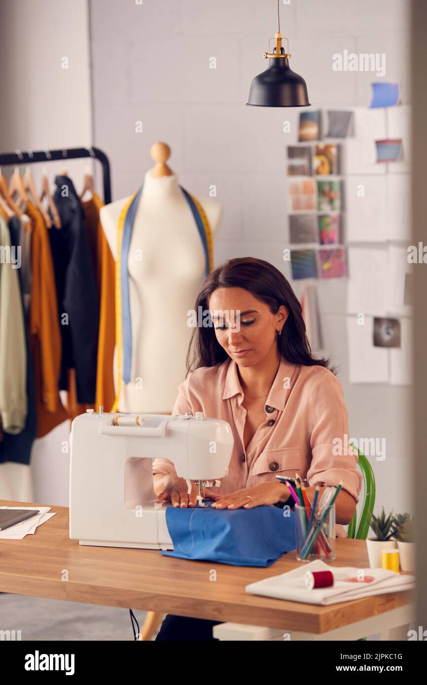 couture, studio, machine à coudre, conception, dessinateur de mode, studios, machines à coudre ...