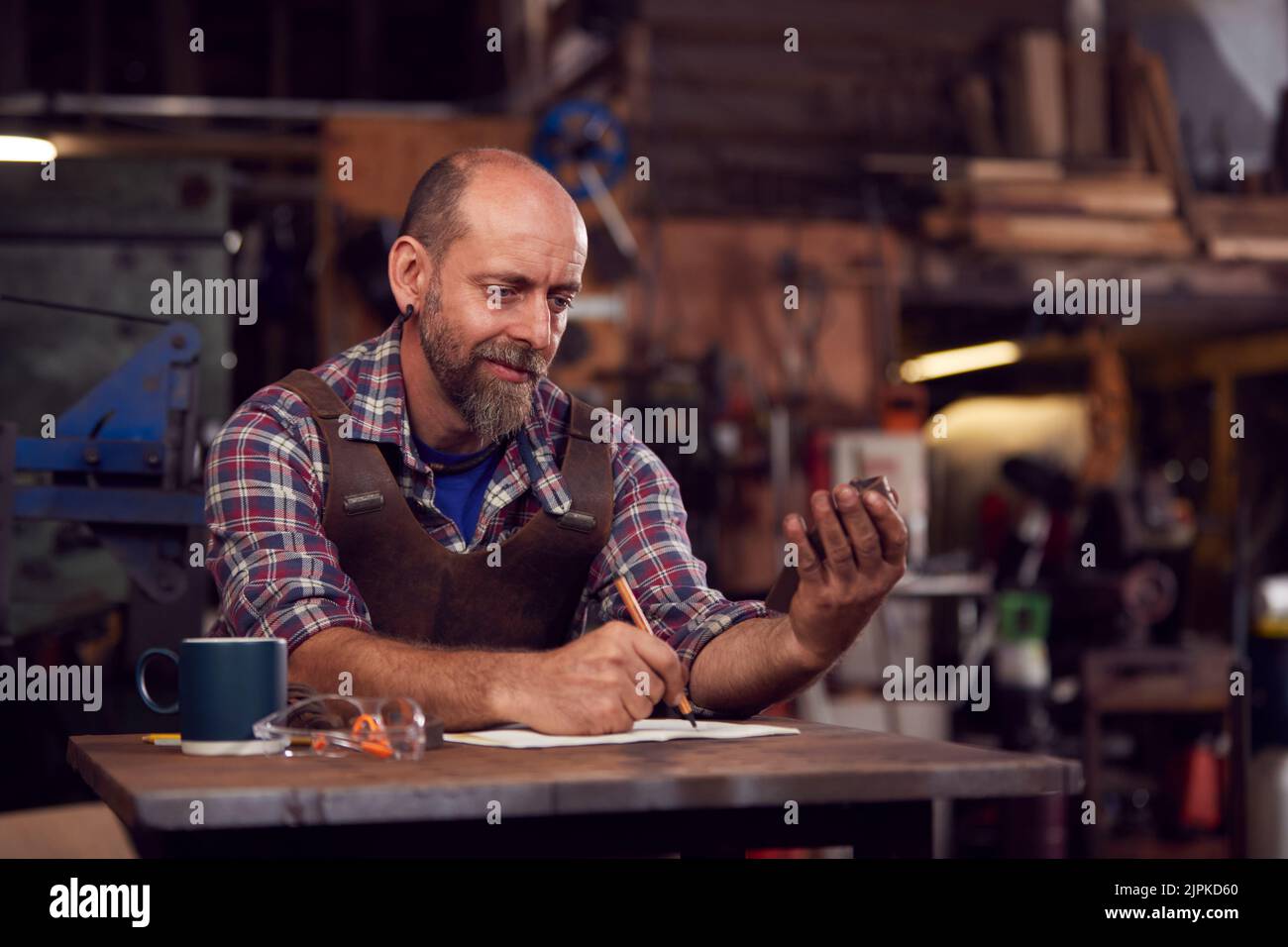 Forgeron dessin Banque de photographies et d’images à haute résolution ...