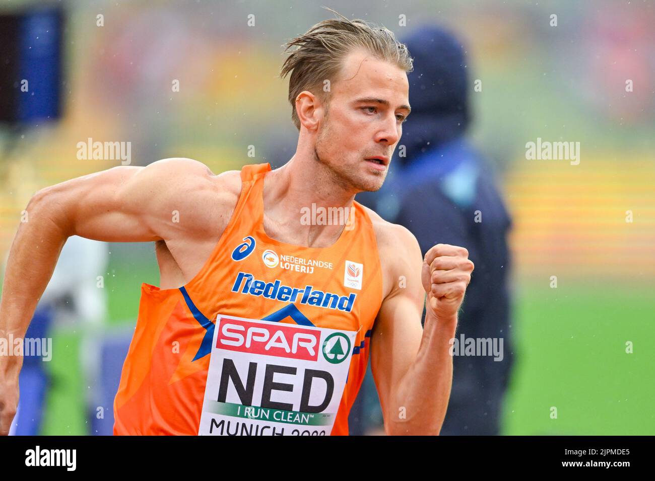 MUNCHEN, ALLEMAGNE - AOÛT 19: Jochem Dobber des pays-Bas en compétition ...