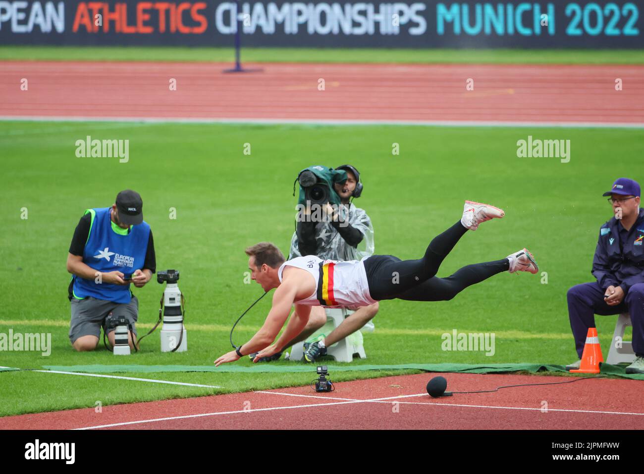 Le Belge Timothy Herman photographié en action pendant les ...