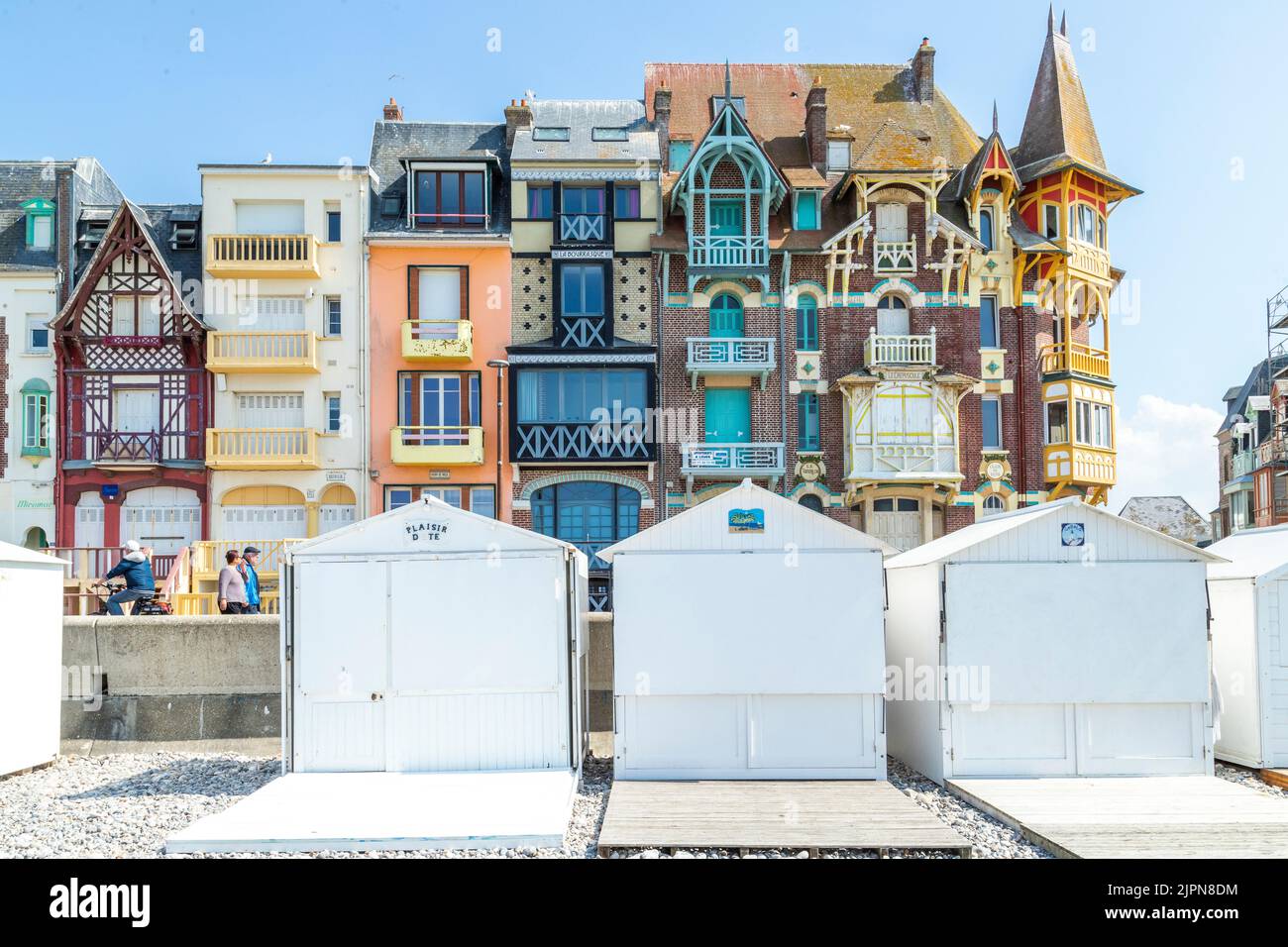 France, somme, Picardie, Mers les bains, cabines de plage et villas de bord de mer Belle Epoque ...