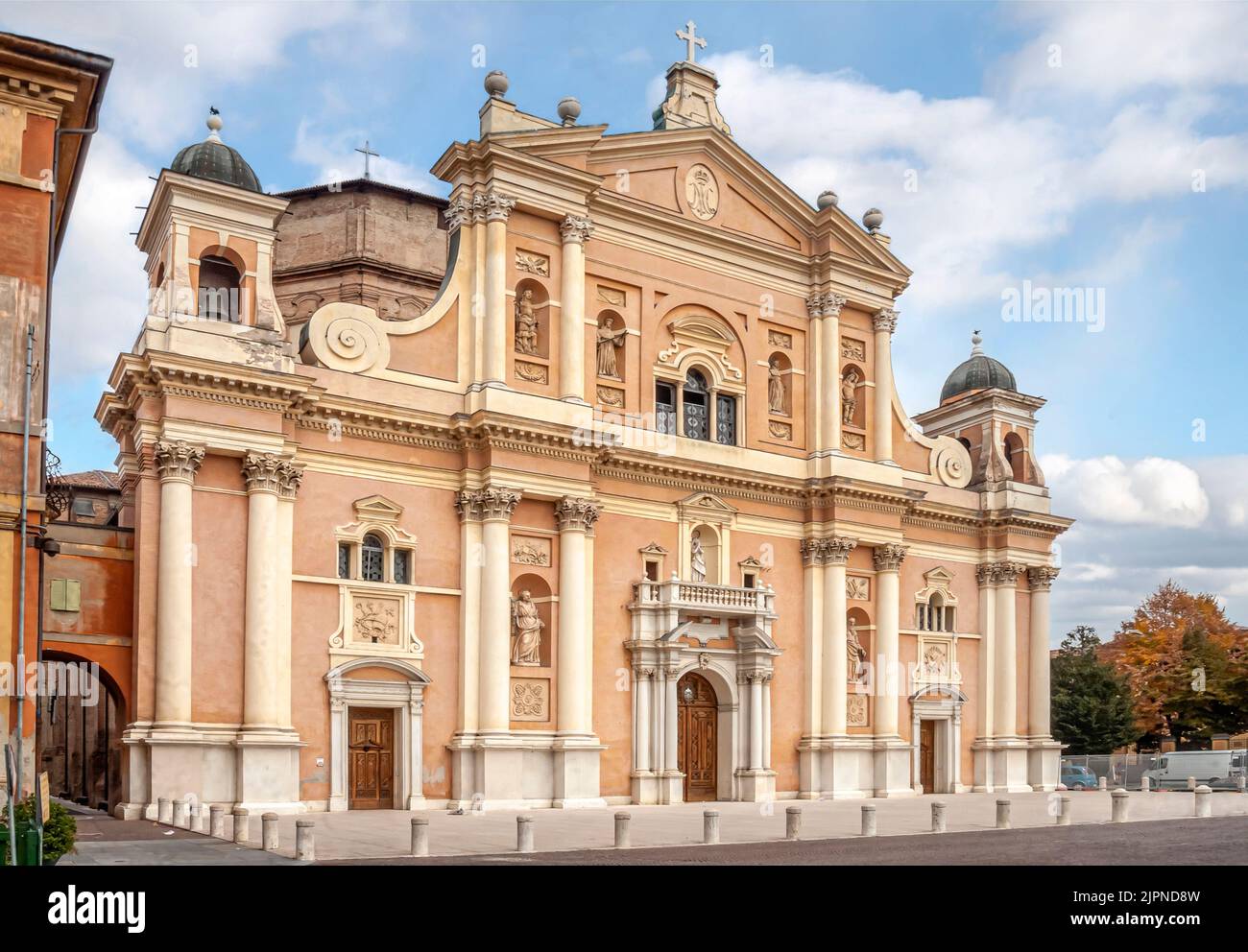 Italy emilia romagna carpi piazza Banque de photographies et d’images à ...