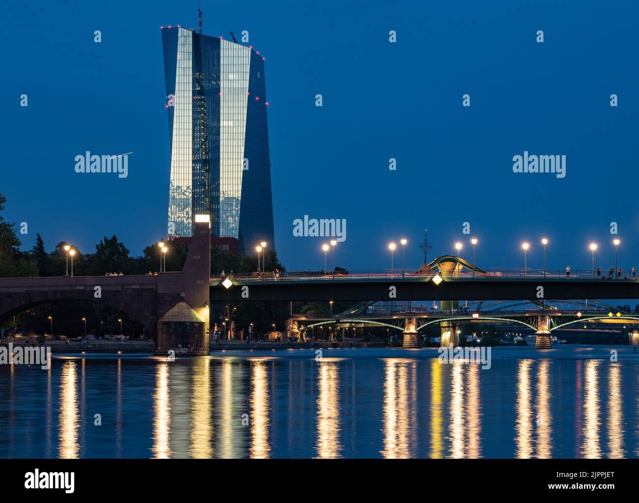 19 août 2022, Hessen, Francfort-sur-le-main: Le siège de la Banque ...