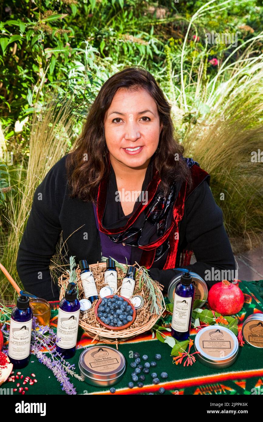 Jennifer wolf Banque de photographies et d’images à haute résolution ...