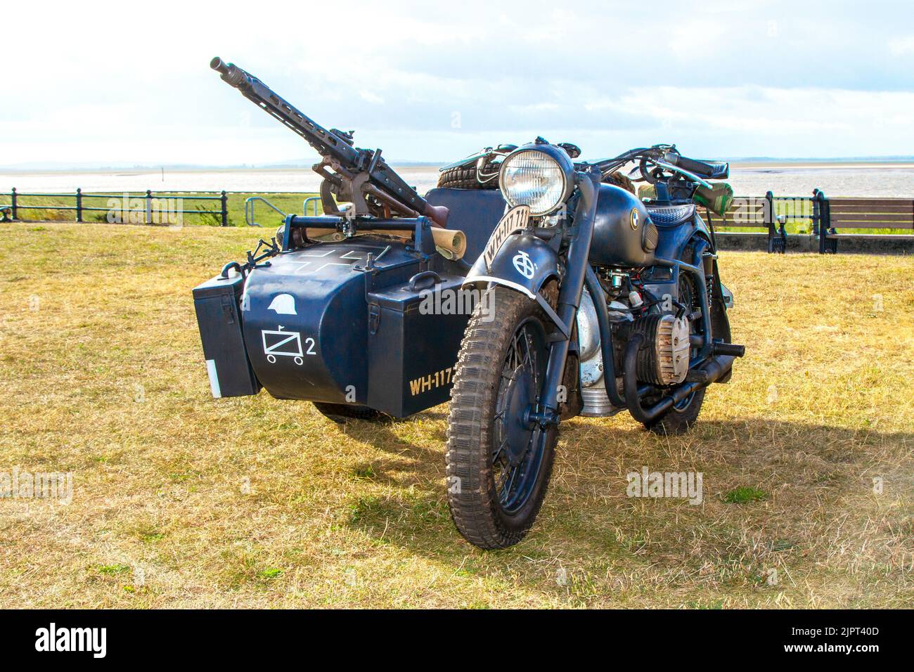 1958 50s, années cinquante, 1950s MZ-URAL, BMW R71 motos, russe Heavy ...