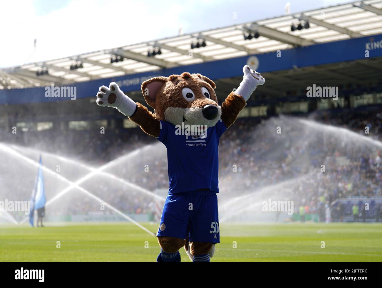 La mascotte de Leicester City Filbert Fox avant le match de la Premier ...