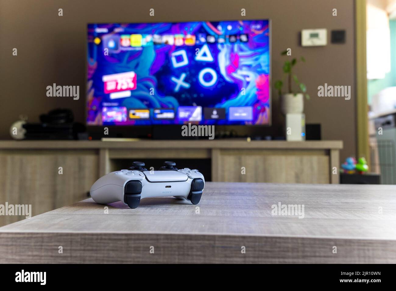 BRECHT, BELGIQUE – AOÛT 14 2022 : portrait d'une manette sans fil de ...