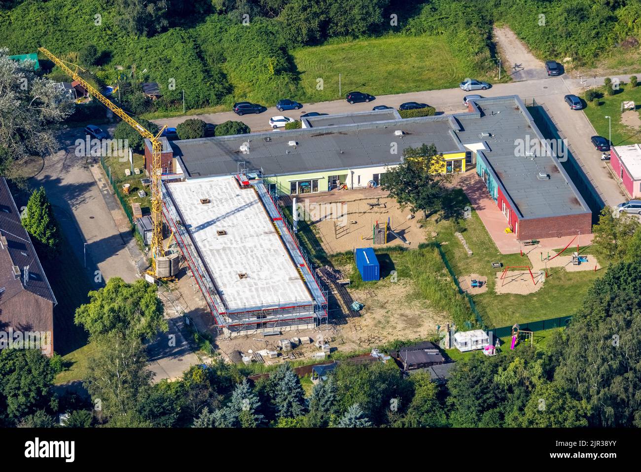 Vue aérienne, chantier et nouveau bâtiment à städt. Centre de garderie ...
