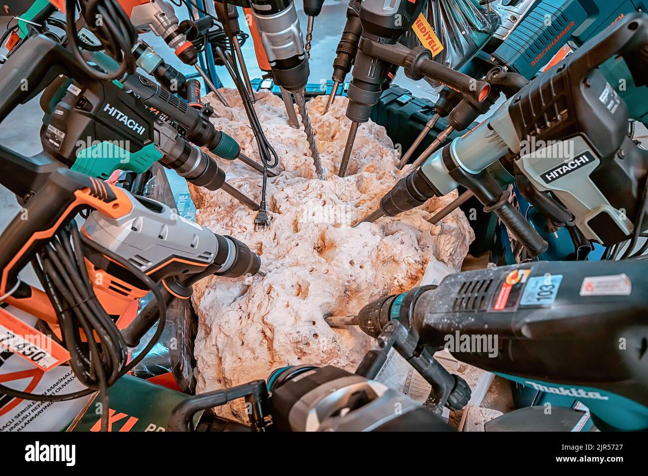 27 juin 2022, Antalya, Turquie: Hitachi et Makita puissant outil de ...