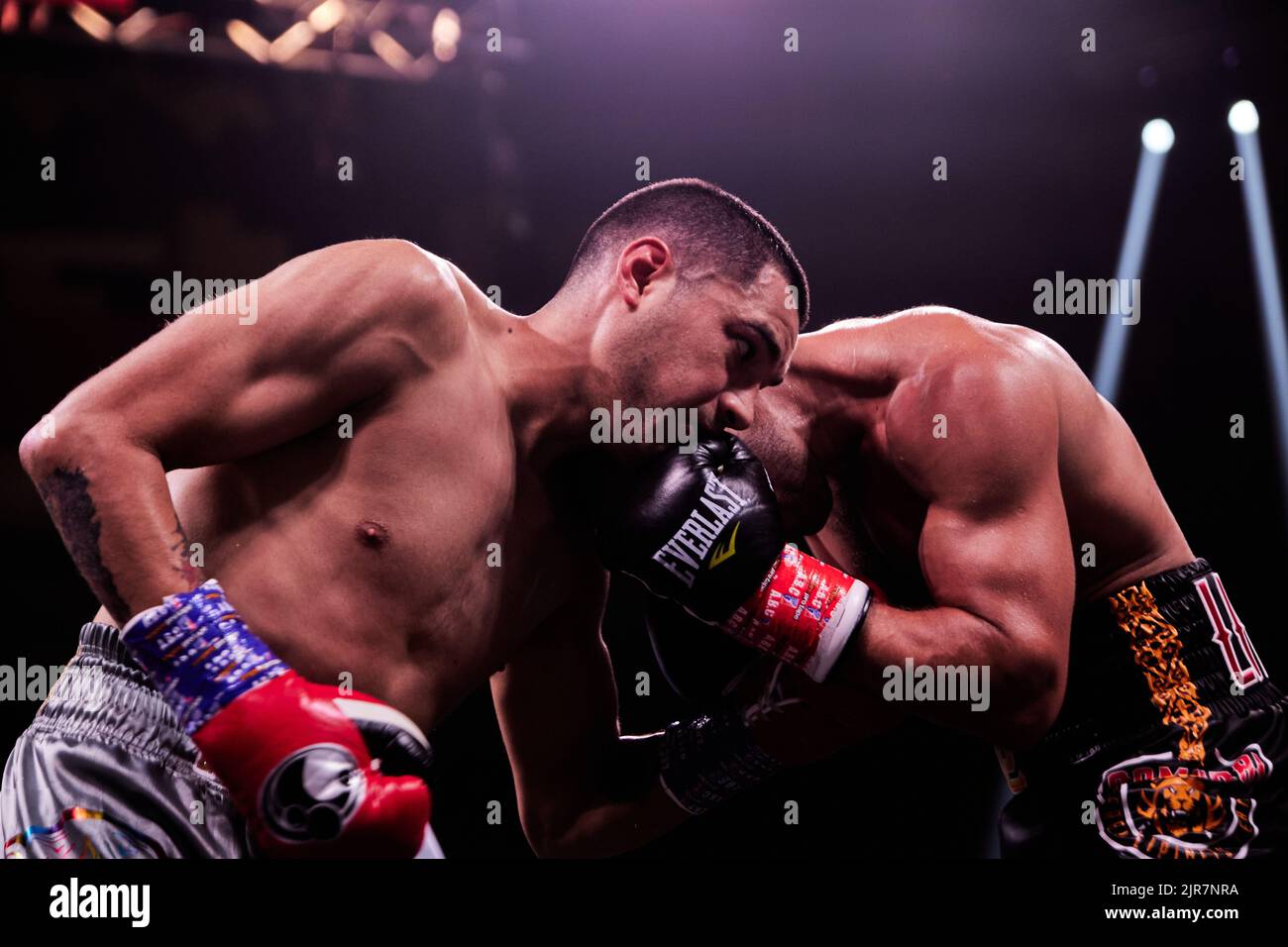 Boxeur professionnel IBF poids-lourd léger Sergueï Lipinets bat WBC ...