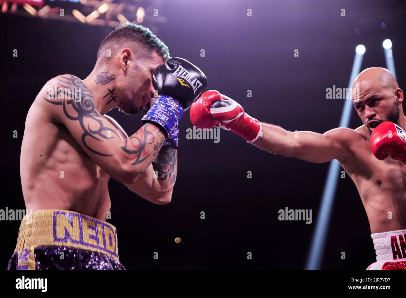 Boxeur professionnel Jeux Olympiques d'été 2016 Hector Garcia bat le ...