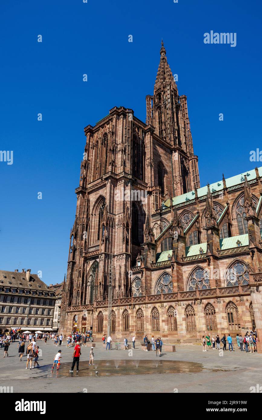 Cathédrale emblématique de Strasbourg (Cathédrale notre-Dame de ...