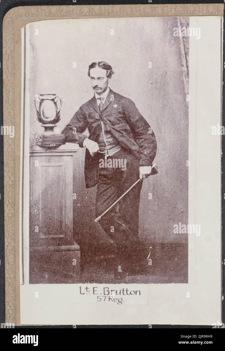 Brutton Banque de photographies et d’images à haute résolution - Alamy