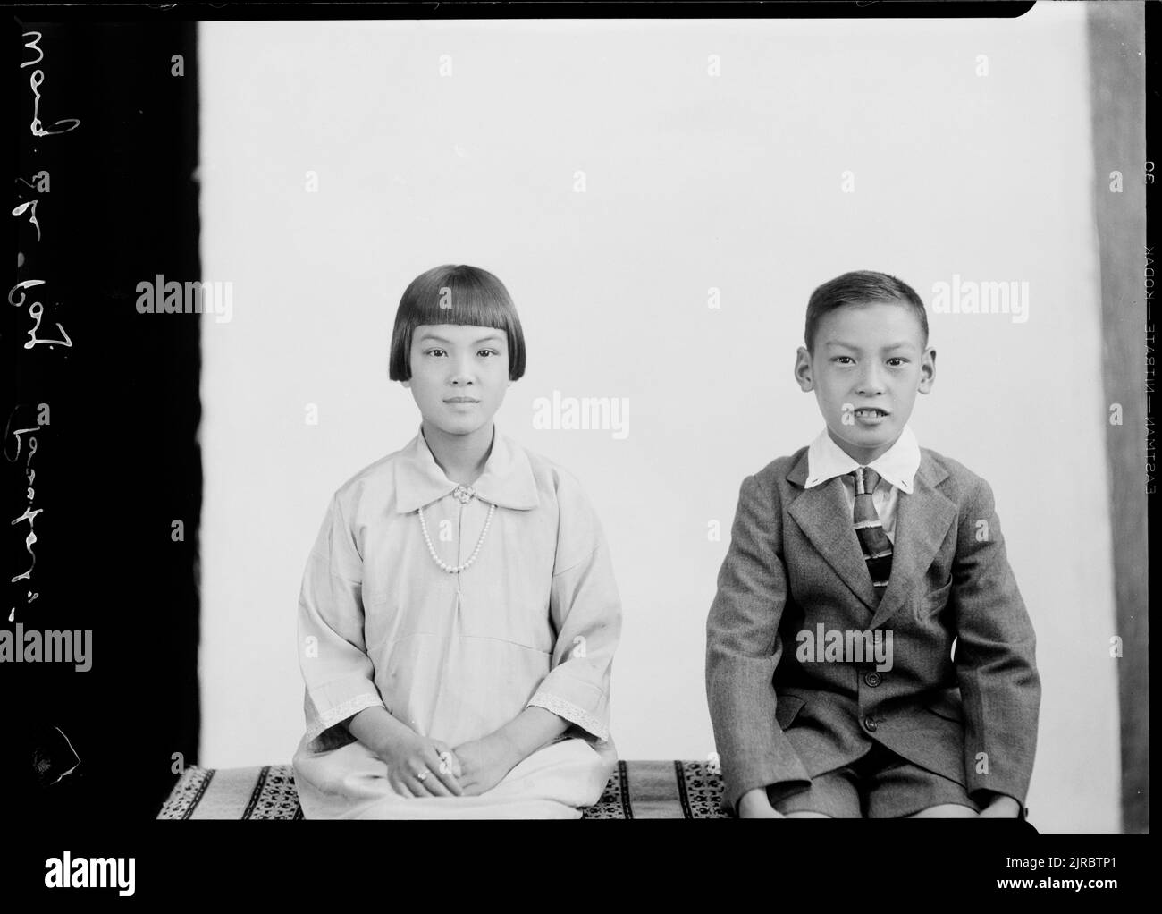 Dora wong et allan wong Banque d'images noir et blanc - Alamy