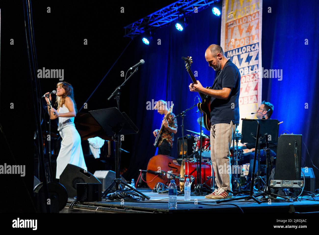 Guadalupe alvarez luchia Banque de photographies et d’images à haute ...