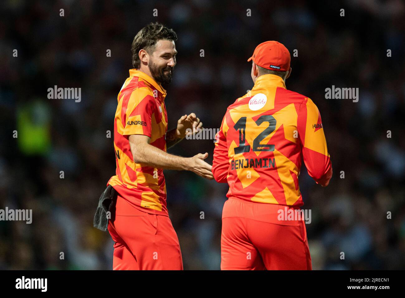 Ballon de foot 2022 Banque de photographies et d’images à haute ...