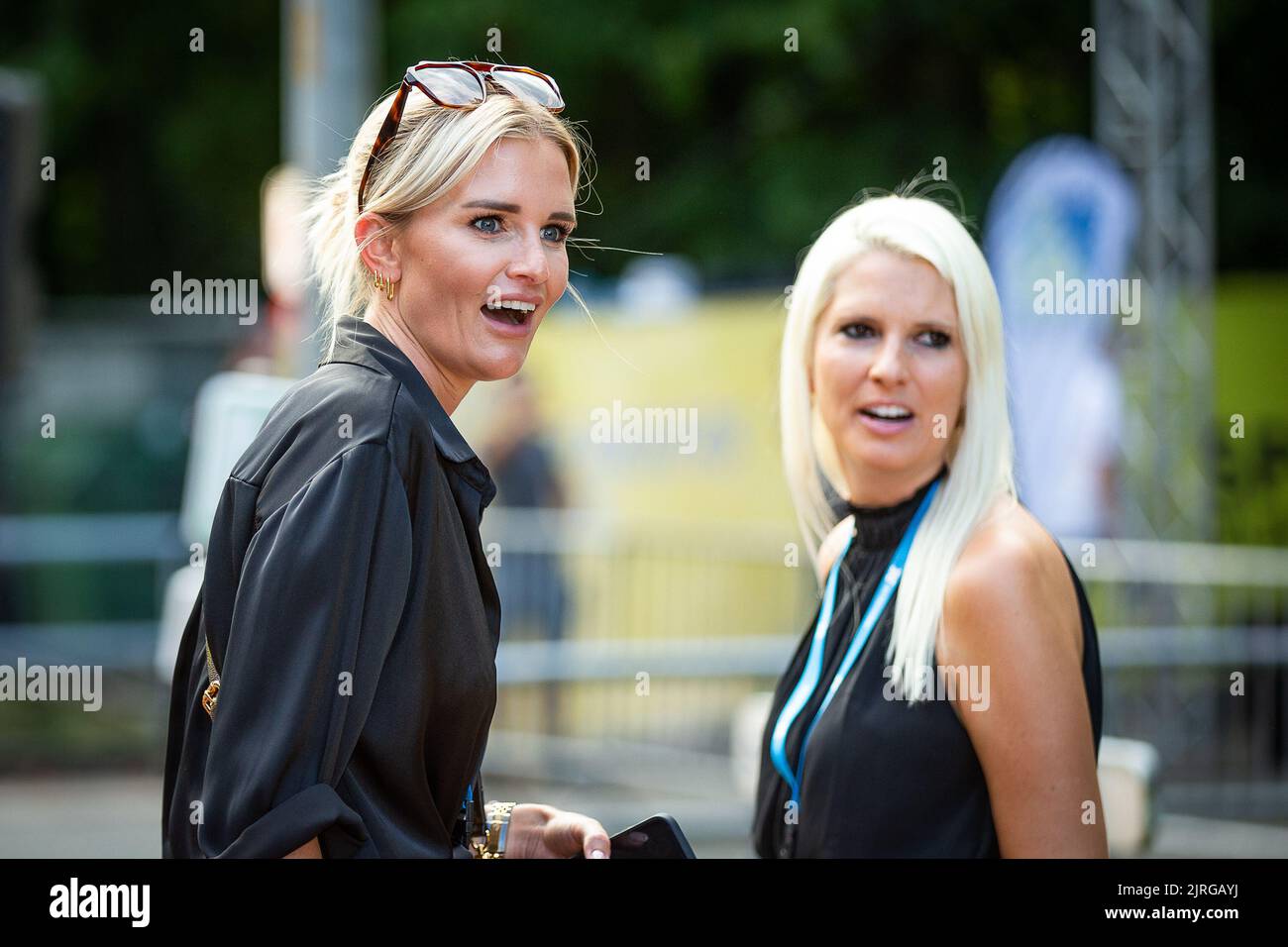 Petite amie de Mathieu Van Der Poel, Roxanne Bertels photographiée lors de la course cycliste d ...