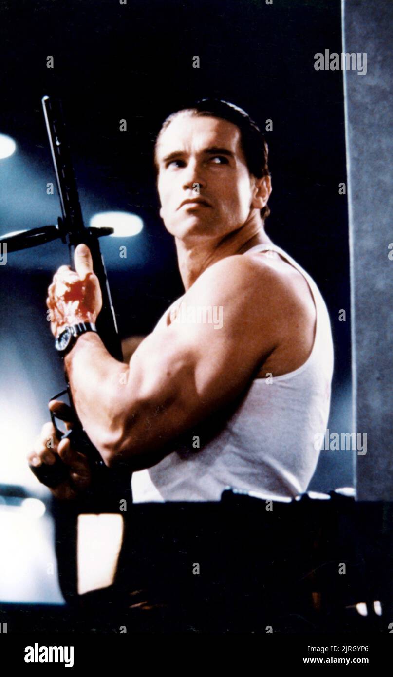 Raw deal arnold schwarzenegger Banque de photographies et d’images à haute résolution - Alamy