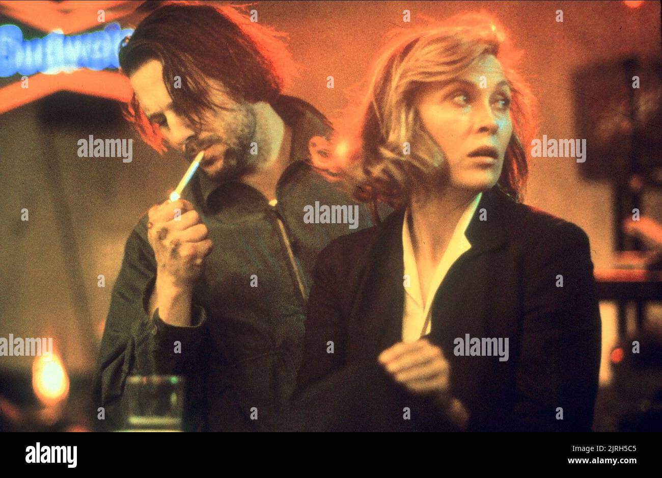 Mickey rourke faye dunaway barfly Banque de photographies et d’images à ...
