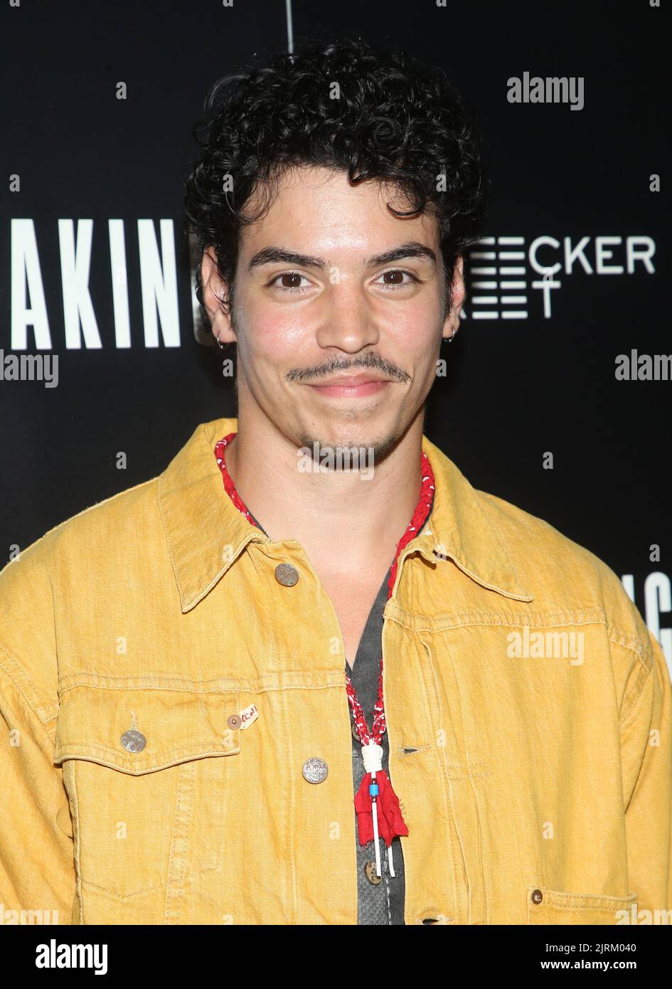 Aaron dominguez Banque de photographies et d’images à haute résolution ...