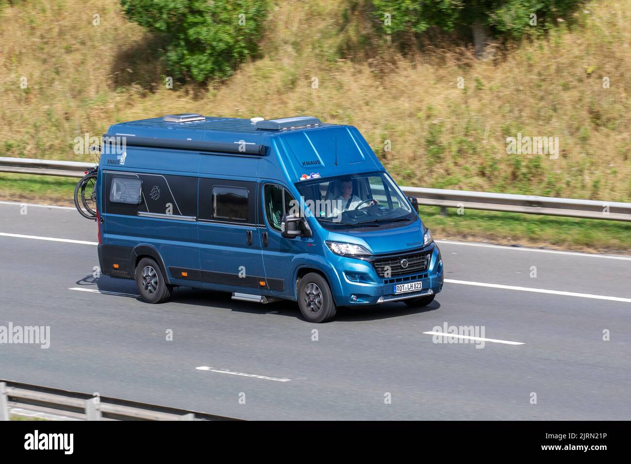 Mini fourgonnette de tourisme Blue KNAUS BOXSTAR. Knaus Boxstar 540 ...