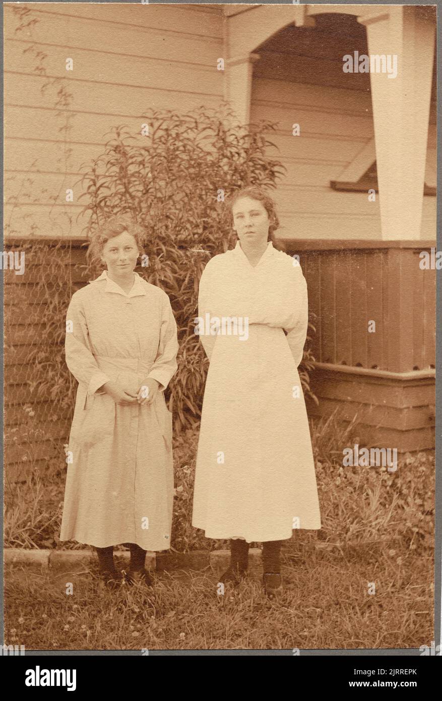 Vivian et mademoiselle nora gordon Banque de photographies et d’images ...