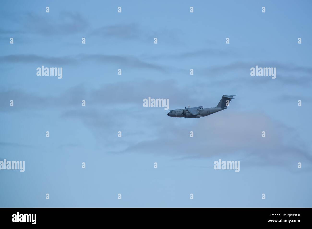 ZM414 RAF Royal Air Force Airbus A400M l'avion militaire Atlas tourne ...