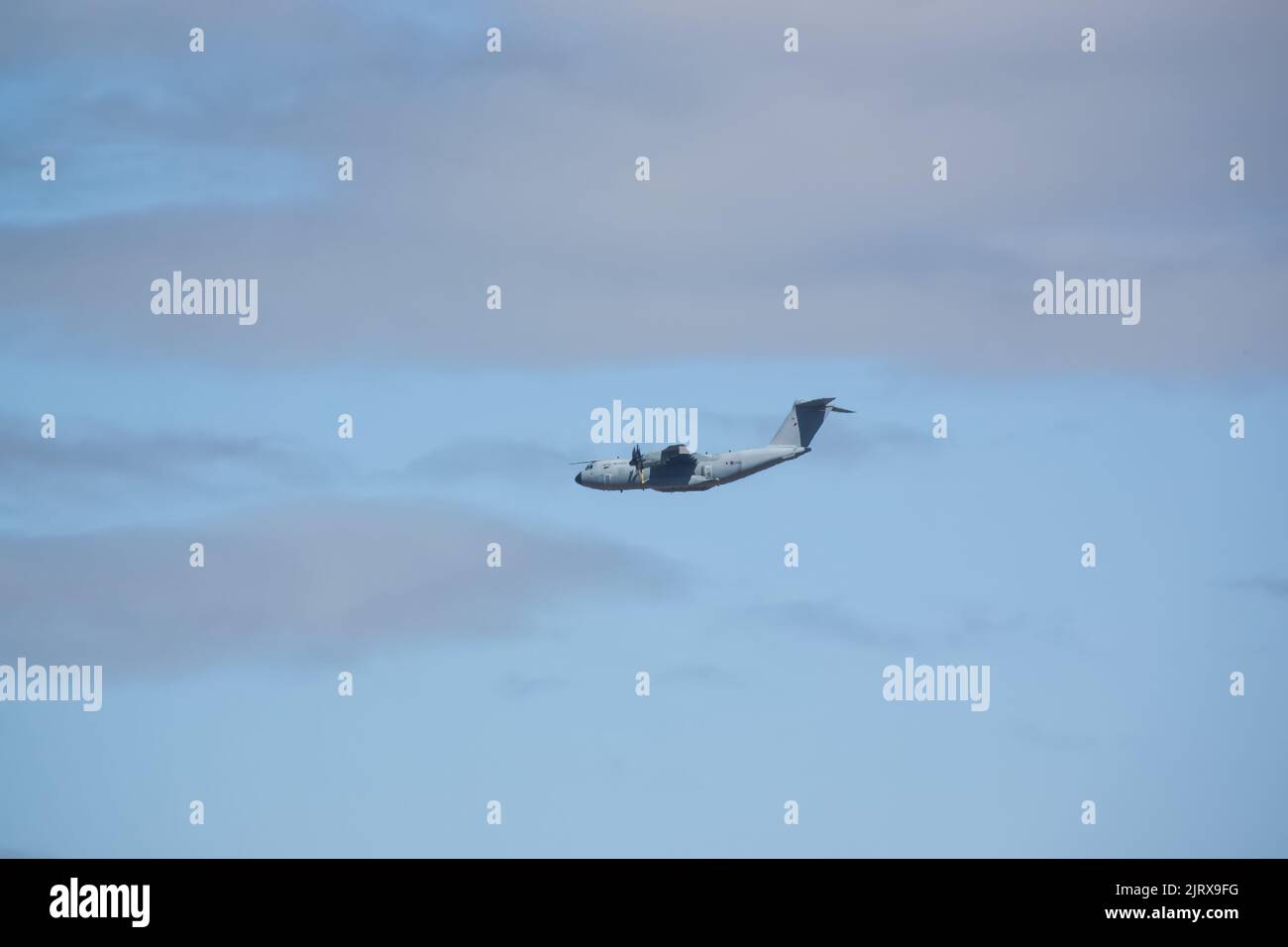ZM414 RAF Royal Air Force Airbus A400M l'avion militaire Atlas tourne ...