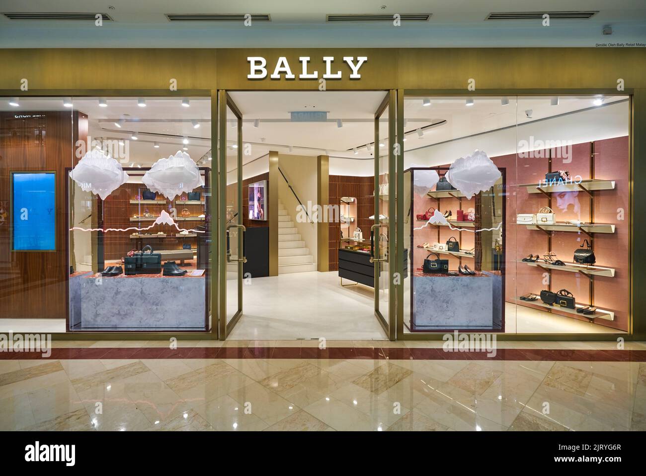 Bally shoes Banque de photographies et d’images à haute résolution - Alamy