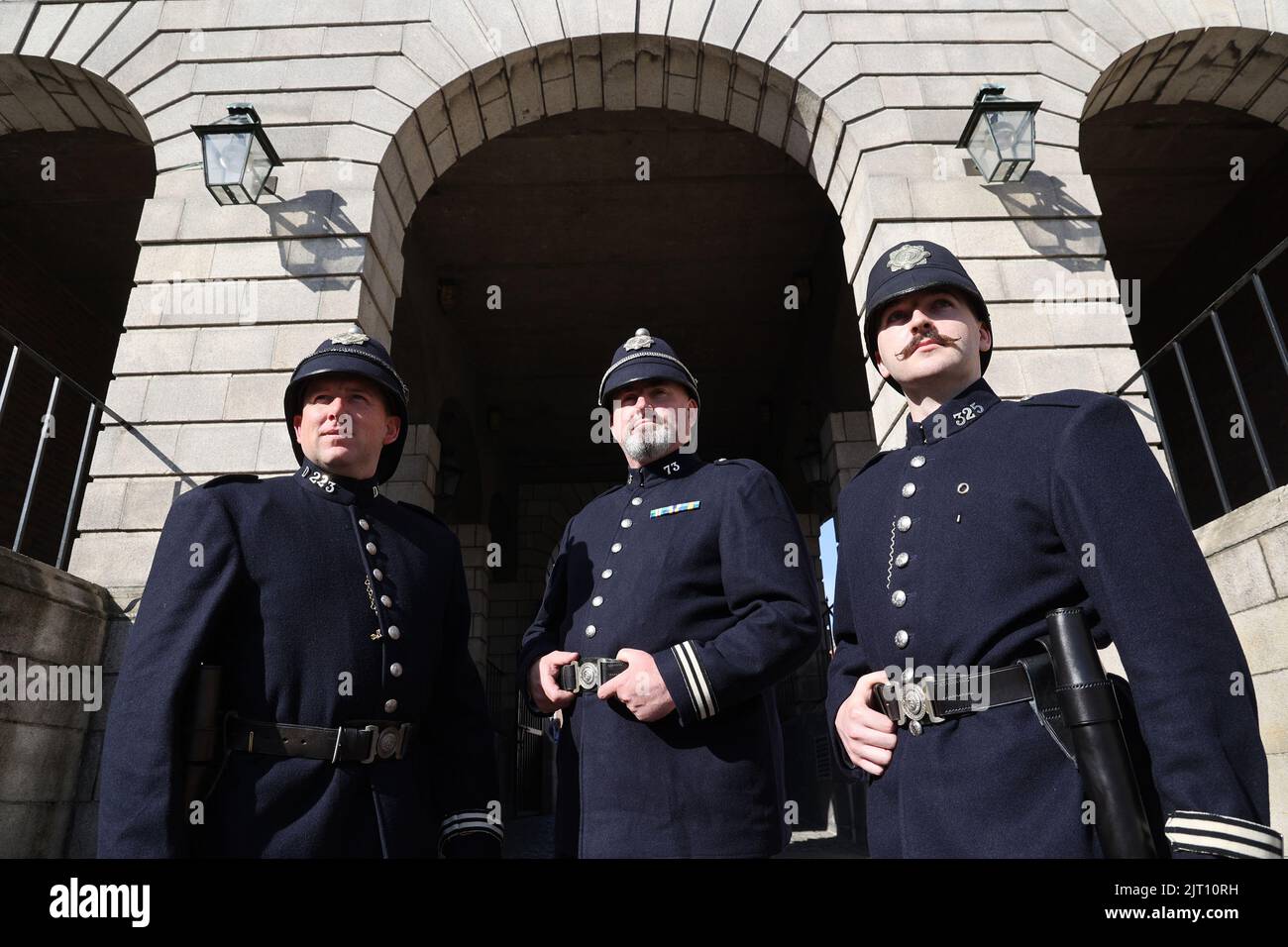 Nouvel uniforme de garda Banque de photographies et d’images à haute ...