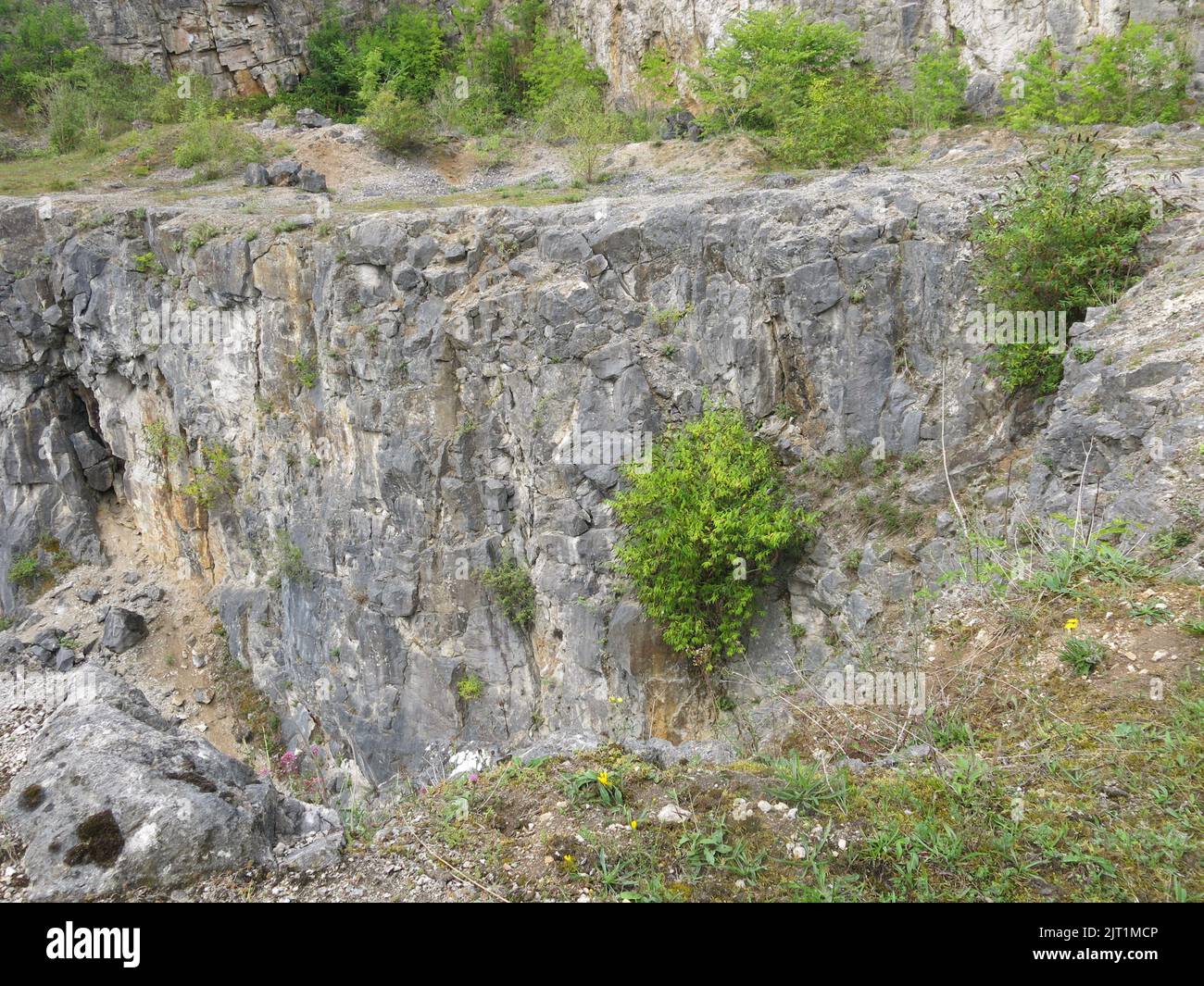 Située dans d'anciennes carrières de calcaire en bordure du Peak ...